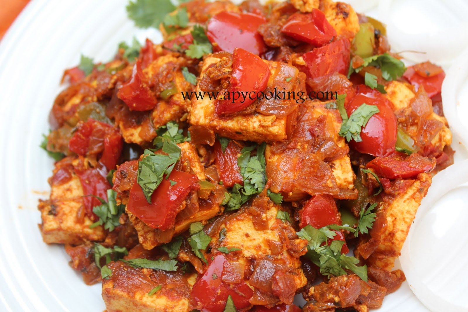 Apy Cooking: Paneer Capsicum Masala Chilly