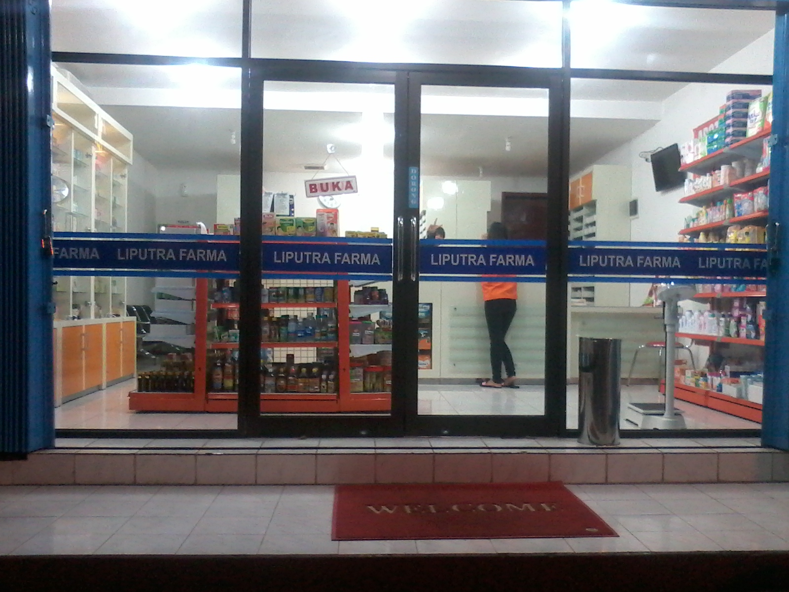 Tentang Kami | APOTEK LIPUTRA FARMA