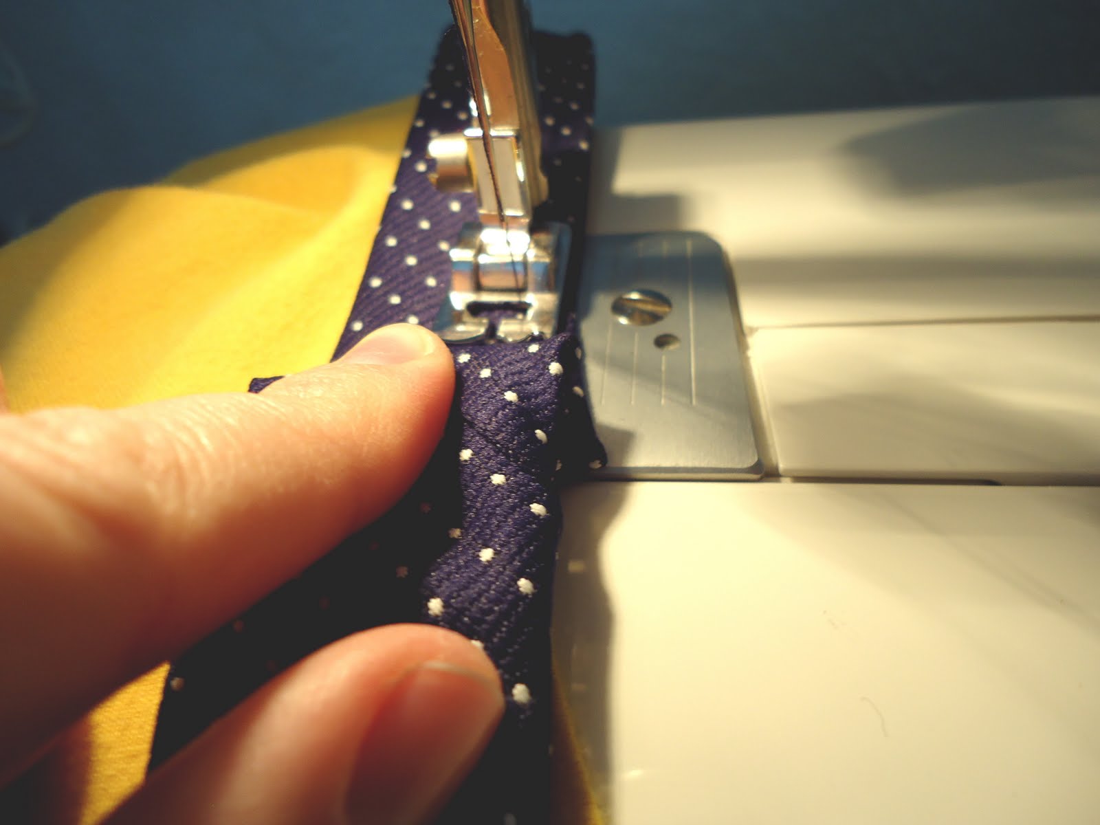 McKell's Closet: Ruffle Necktie Tee Tutorial