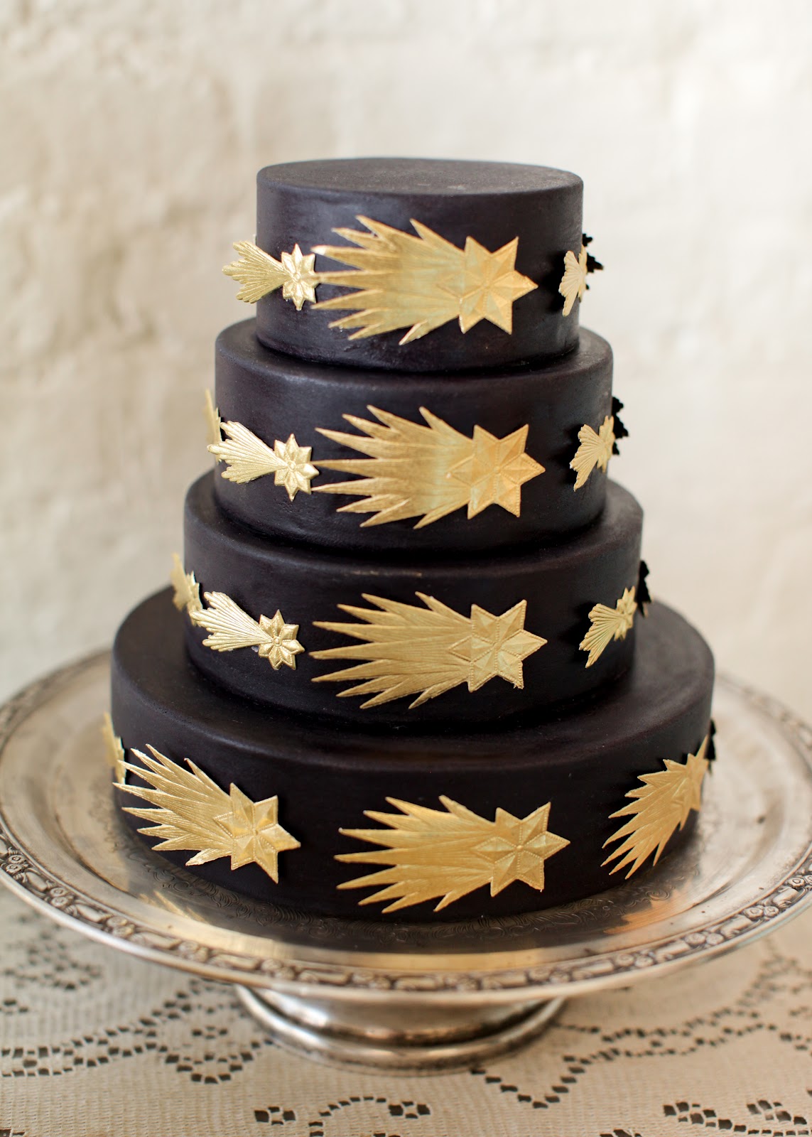 Lael Cakes: Gilded Cakes