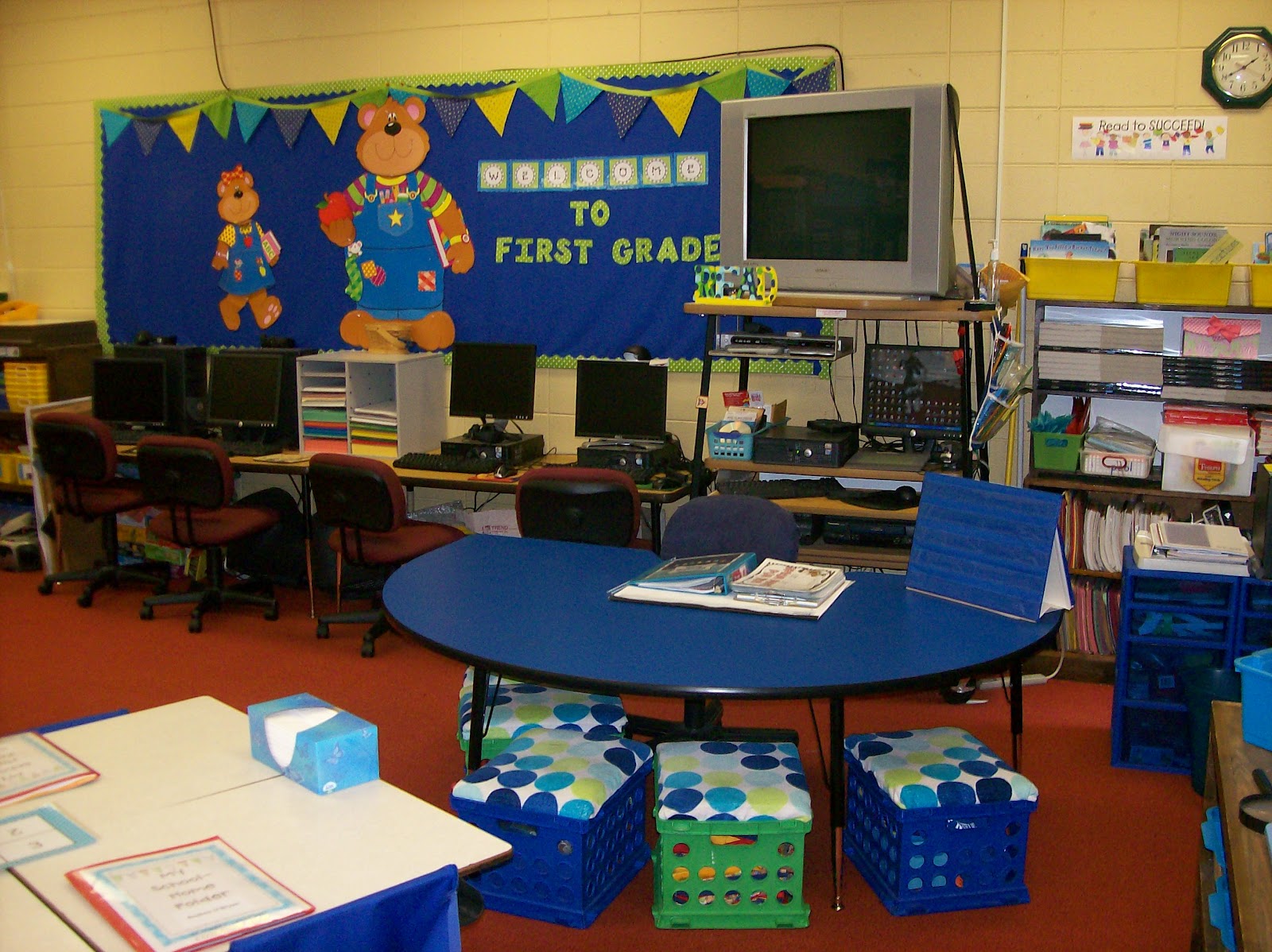 Booky4First: Room Tour