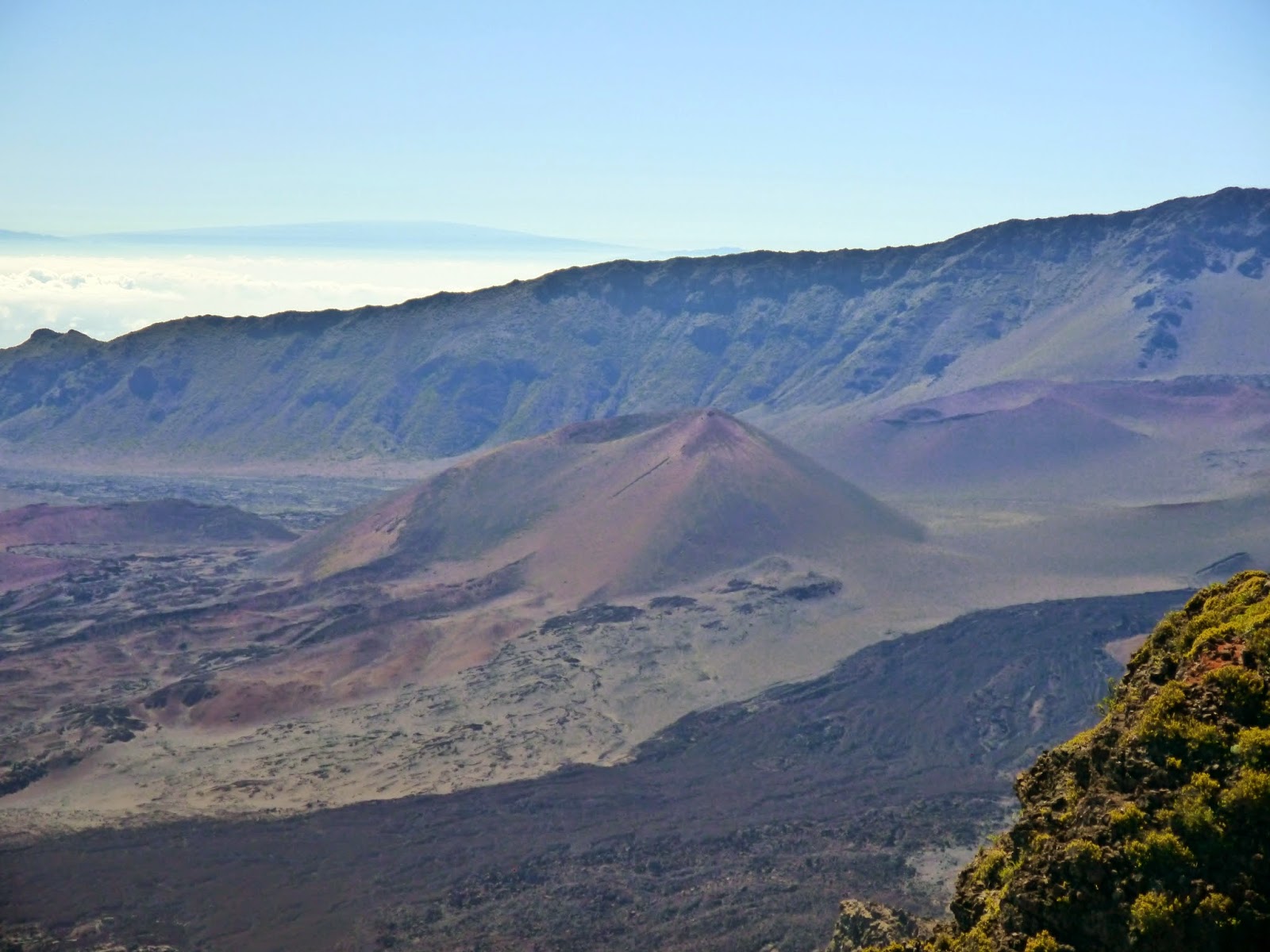 American Travel Journal: Leleiwi Overlook Trail - Haleakalā National Park
