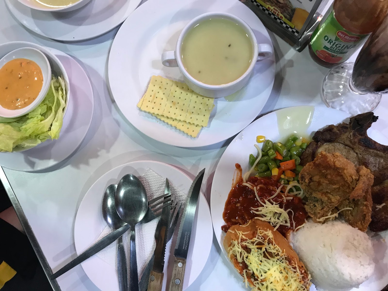 [Review] 50's Diner at Session Rd., Baguio City - The Blahger