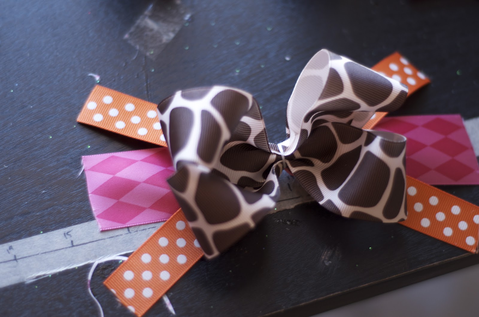 Live. Laugh. Love.: Small Layered Bow Tutorial