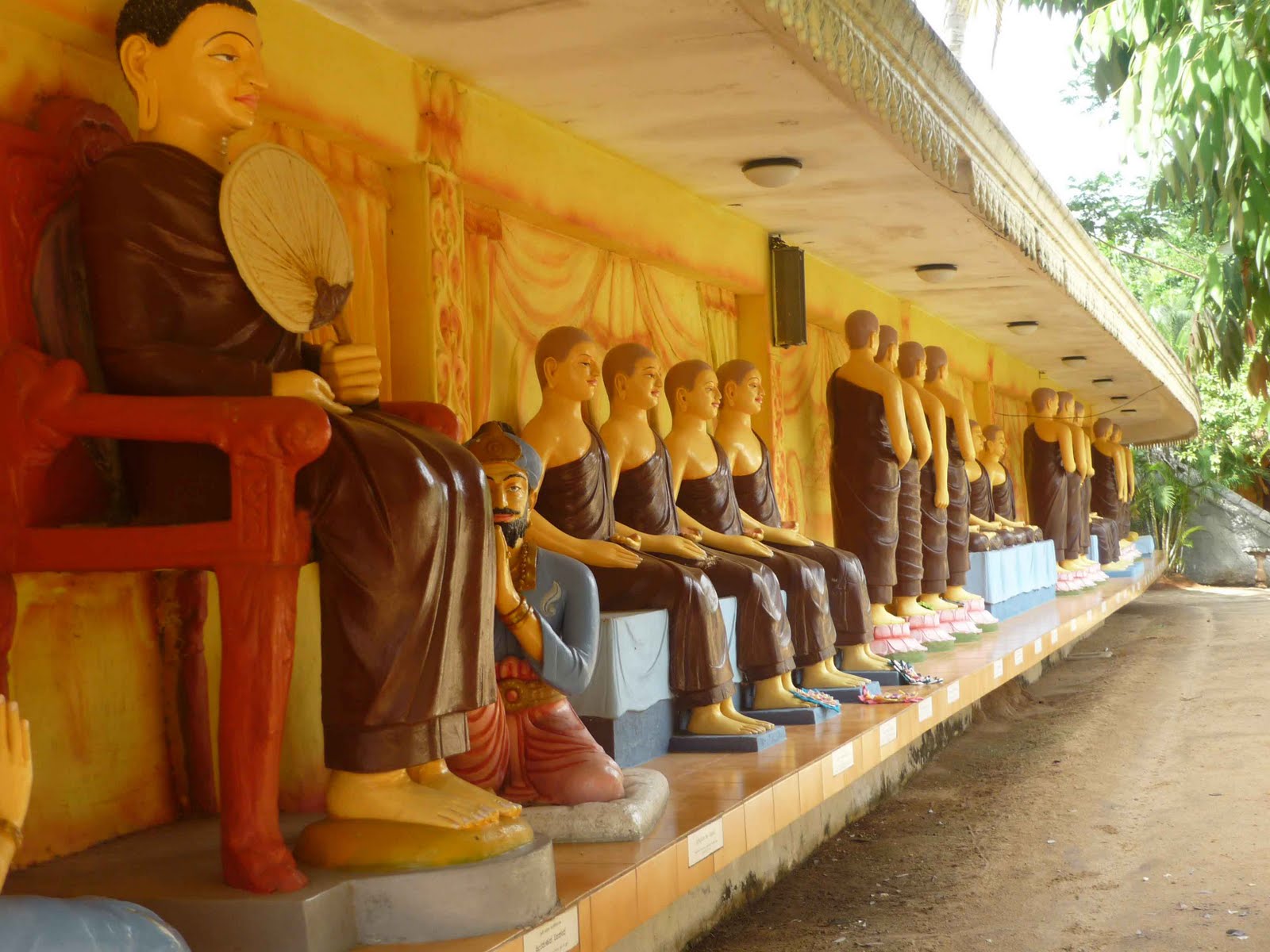 Finest Sri Lanka: Finest Arts in Devram Temple