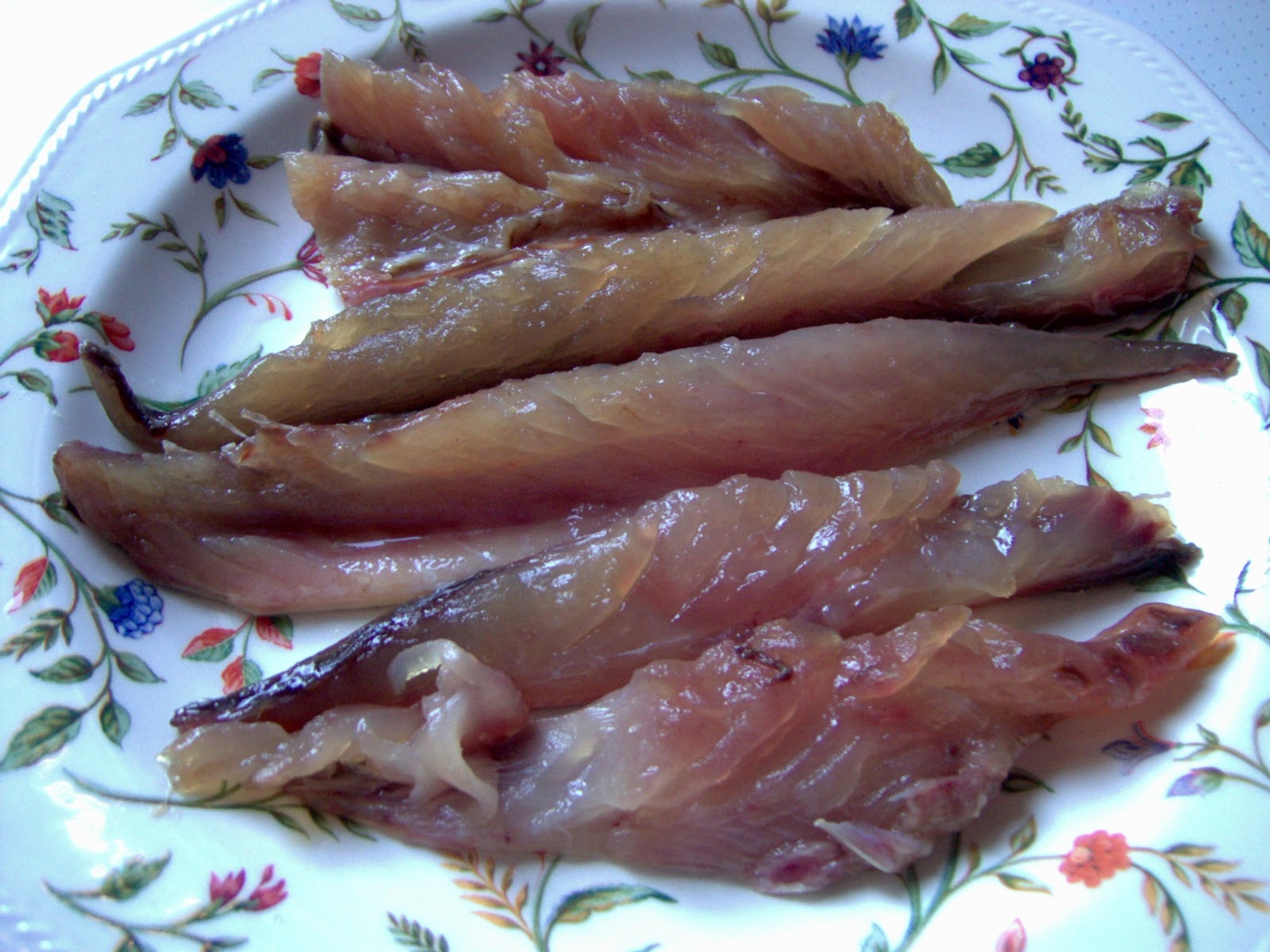 aroma de albahaca: VERDEL O CABALLA MARINADA