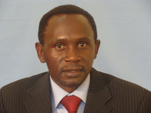 PETER MSIGWA AWAFUNDA WAFUASI WA CHADEMA NA UKAWA...AWATAKA WASIVAE ...