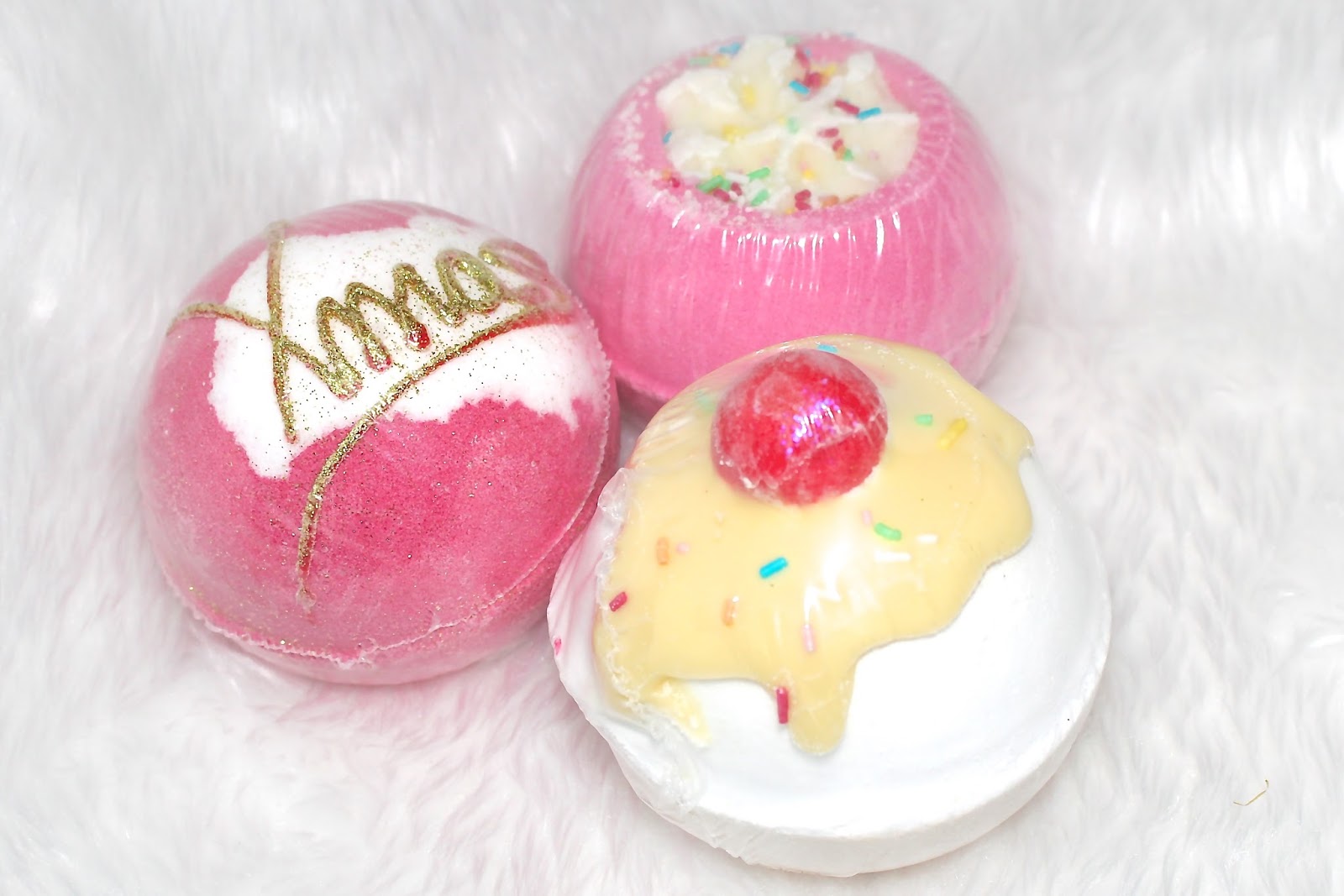 aleelily | Beauty and lifestyle: Bomb Cosmetics Berry Xmas Cracker Gift Set