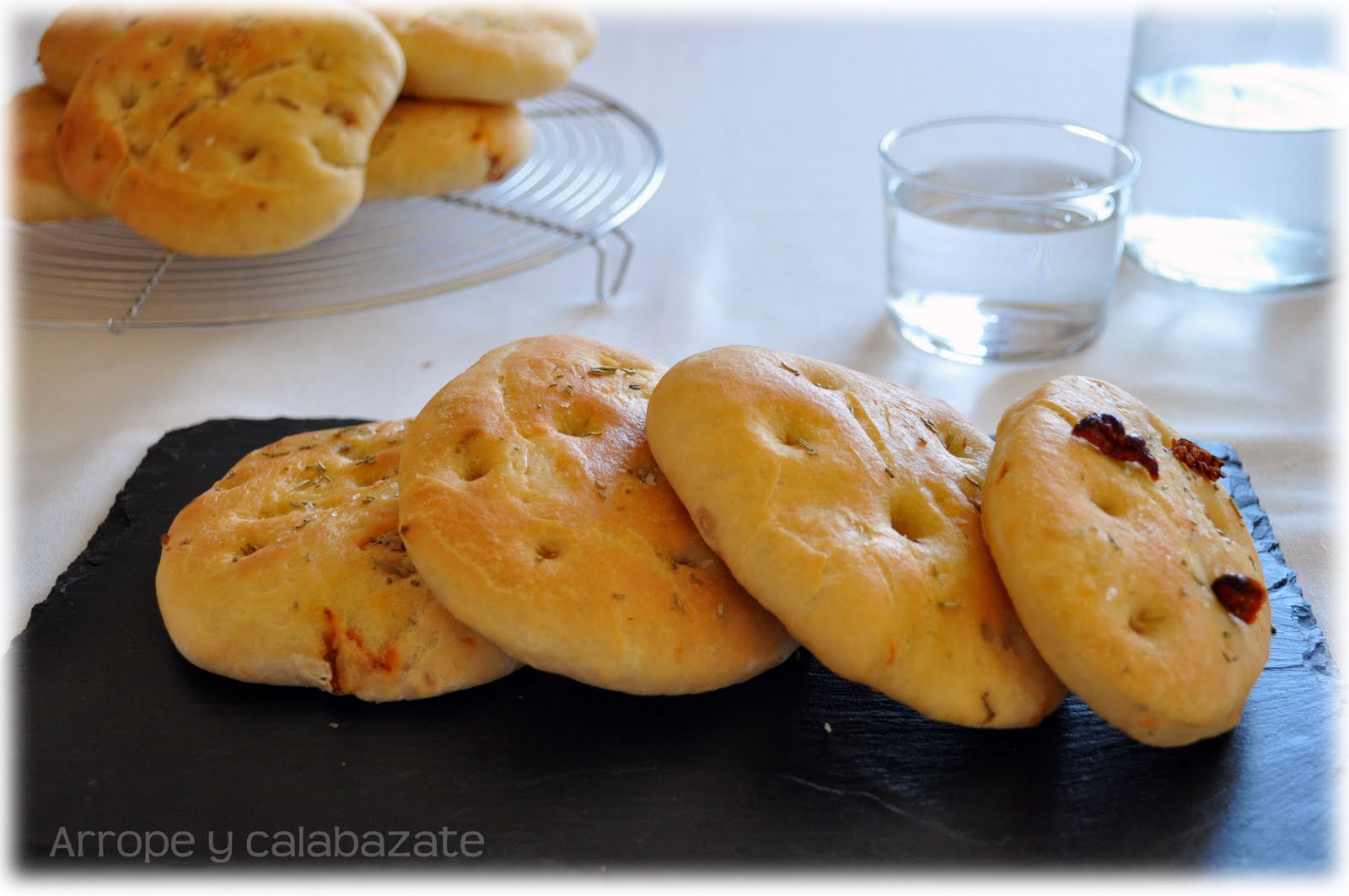 Arrope y calabazate: Focaccia de tomates secos y romero