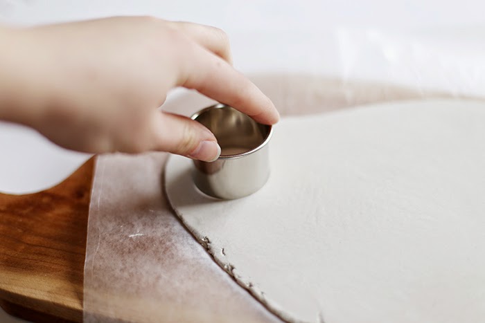 DIY | Clay Circle Garland | Poppytalk | Bloglovin’