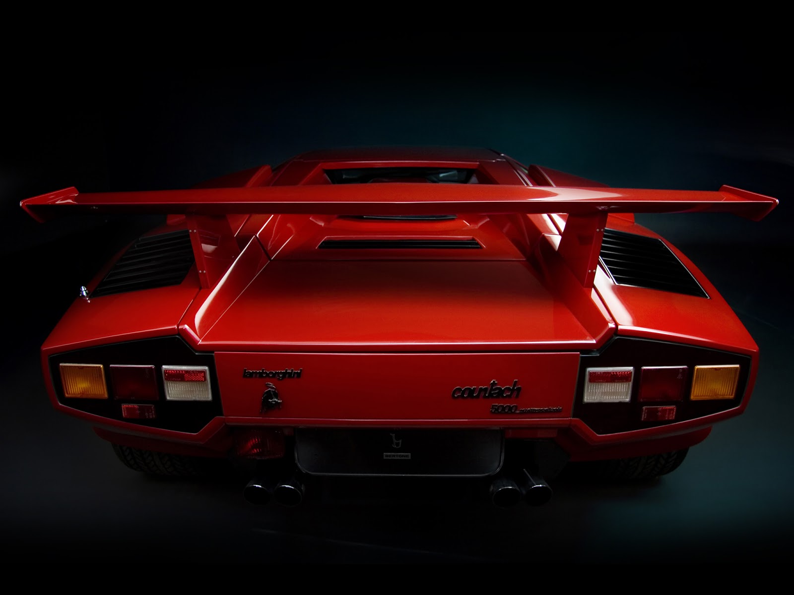 FAST LANE by Michael Bailey: LAMBORGHINI COUNTACH