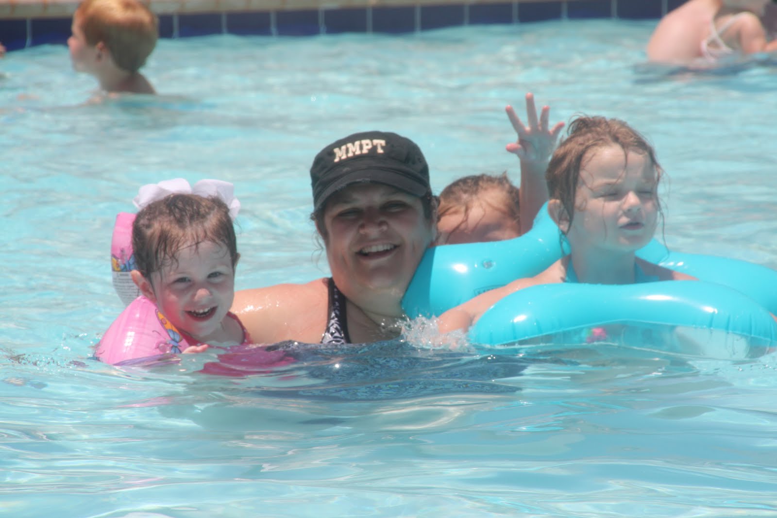 Mojoy: At the center pool.