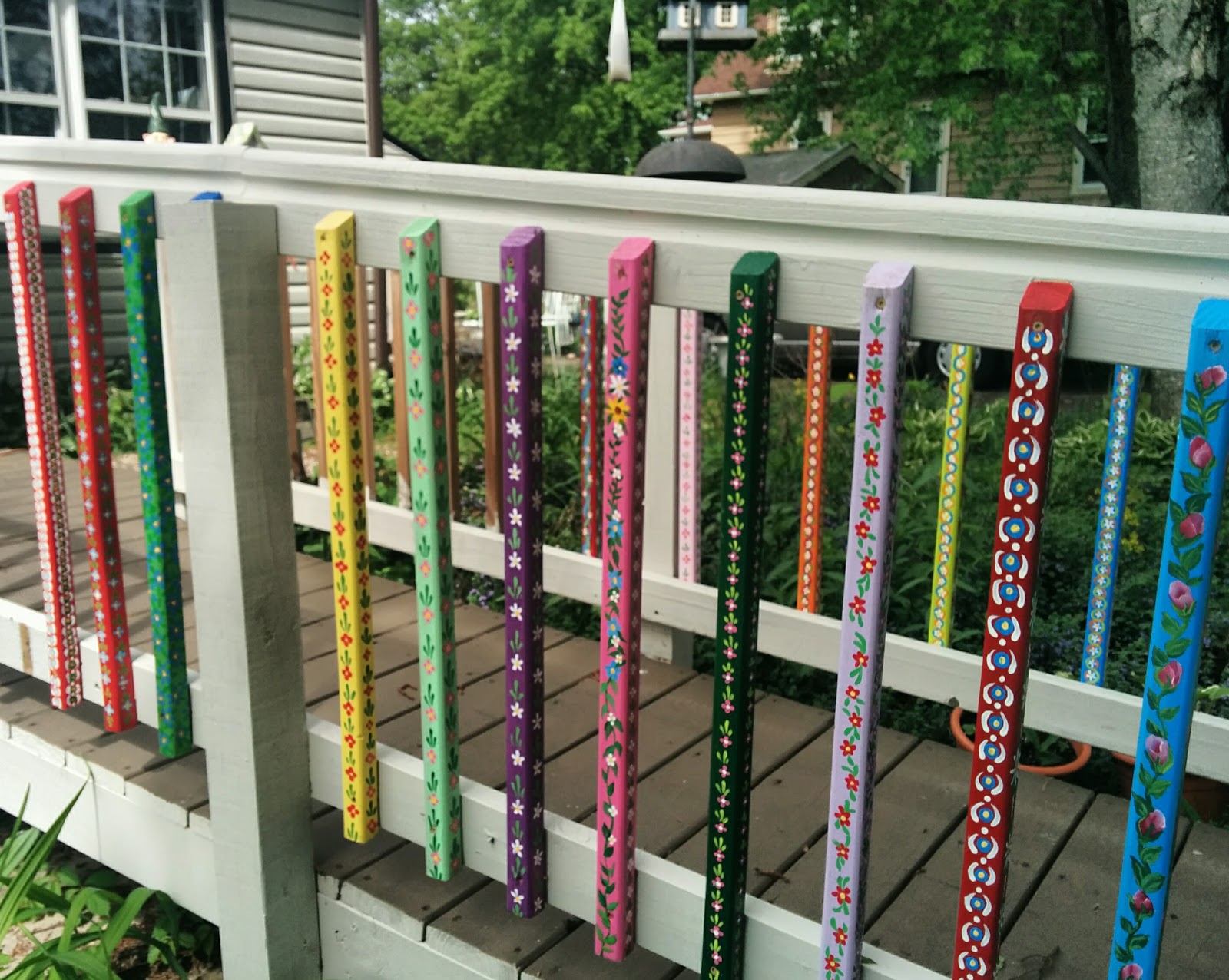 Paintersgarden: More Painted Posts for the Wheelchair Ramp