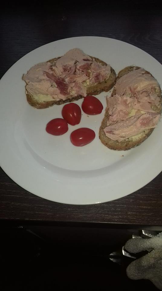 Brigitte´s Testseite: Rehm-Es geht um die Wurst