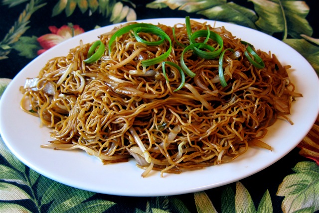 Traditional Chinese Recipes: Chi You Chao Mian (Soy Sauce Chow Mein)