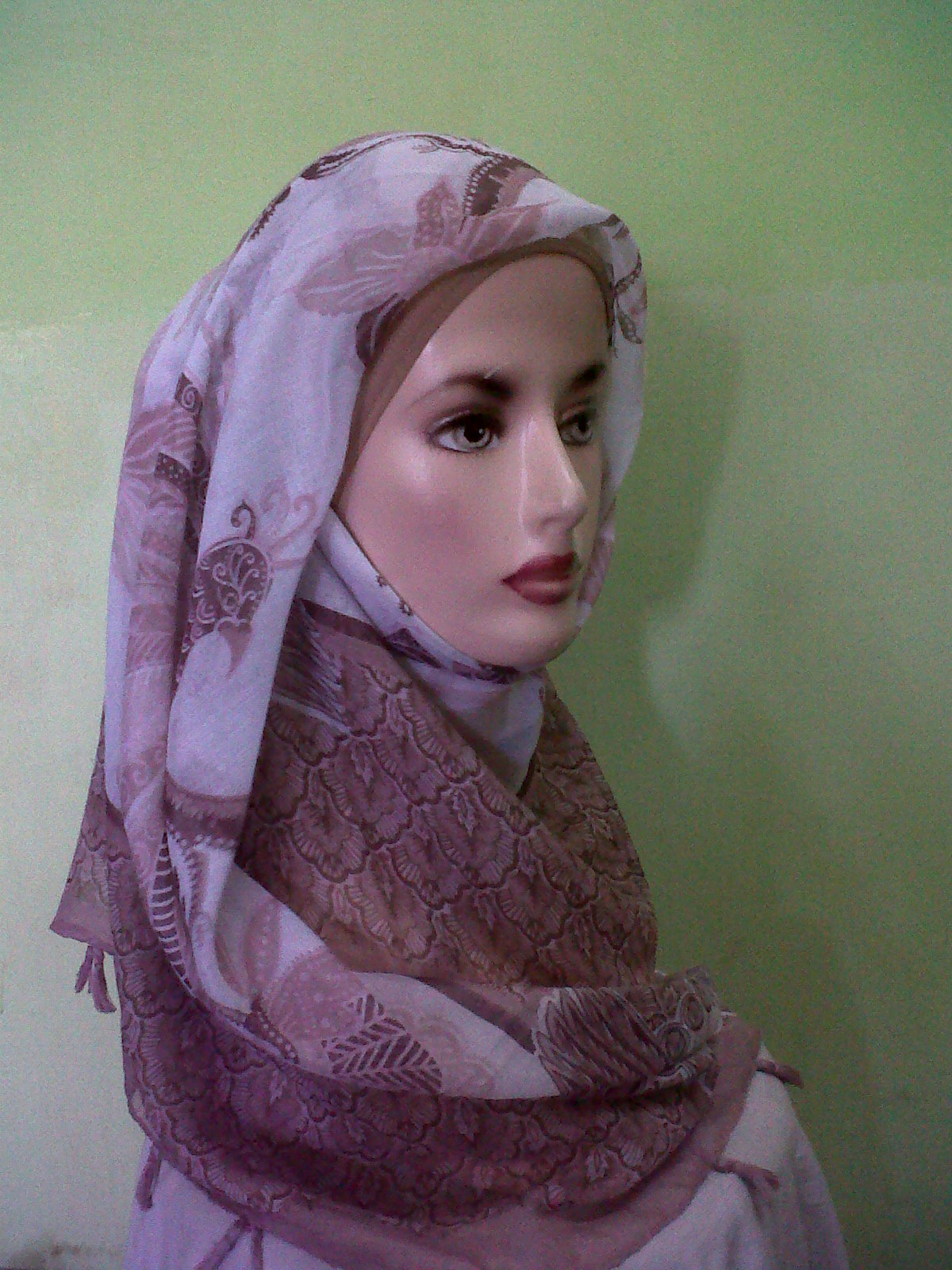 Chantique Online Shop: TUDUNG BAWAL CORAK