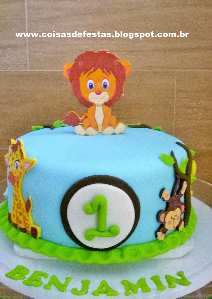 Coisas de Festas: BOLO SAFARI , 1 MÊS DE BENJAMIN