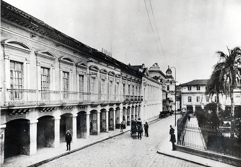 DAR_CONS diseño I evolución: QUITO ANTIGUO