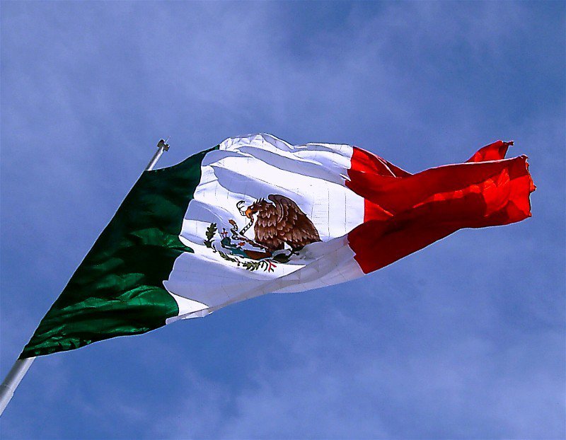 planeta deuda news: La historia de la bandera de México
