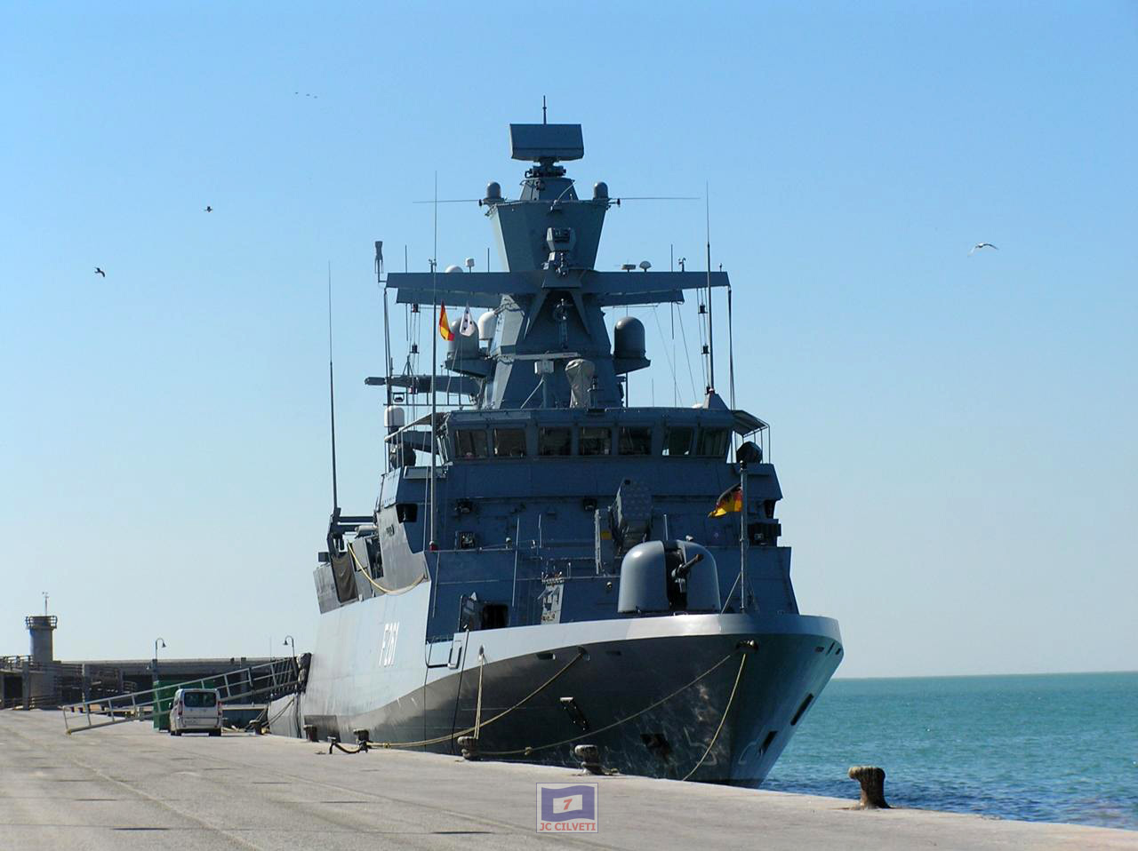 Málaga Marítima: La corbeta alemana MAGDEBURG F-261 descansa en Málaga