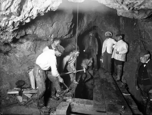 Bygone Ireland: October 2013