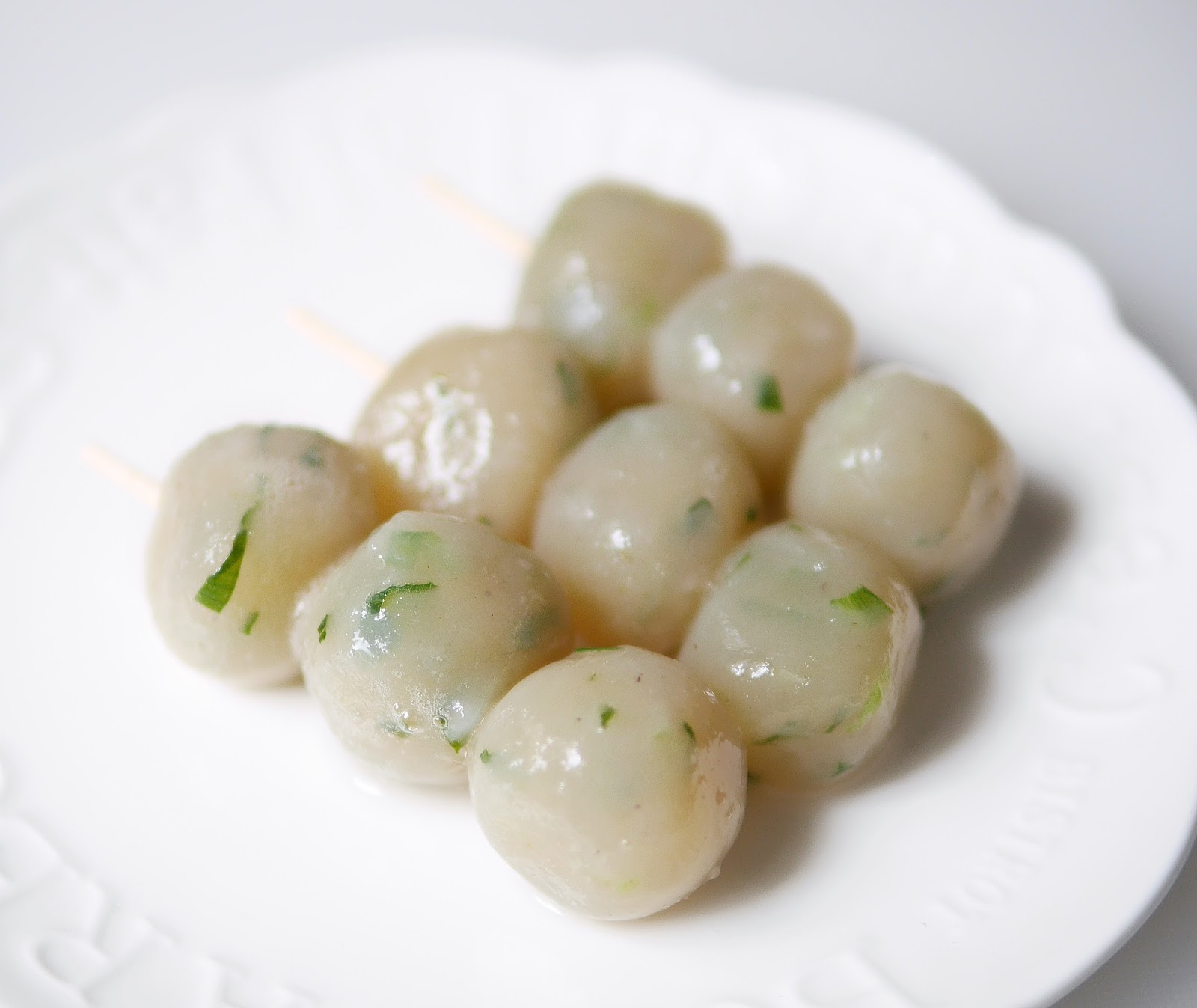 Resep: Cilok (Indonesian Chewy Snack Balls with Peanut Sauce) Recipe ...