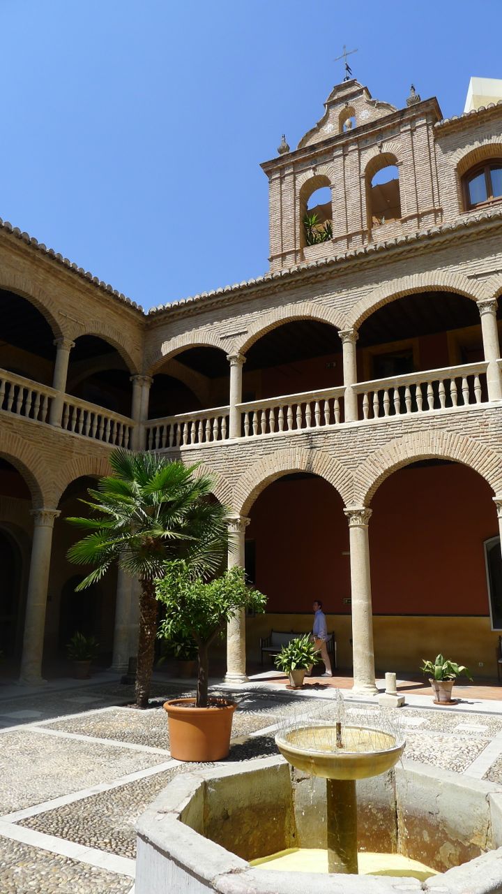 HUNGRY HOSS: El Claustro - Granada