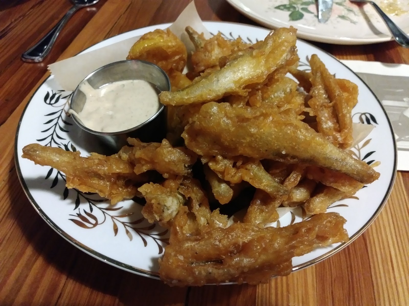 FRIED CHICKEN LIPS: Mary Hoopa's House of Fried Chicken & Oysters