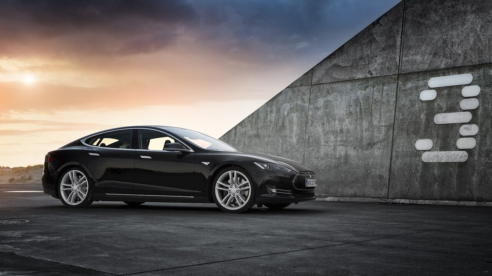 Getting Smarter and Smarter...: El Tesla M3
