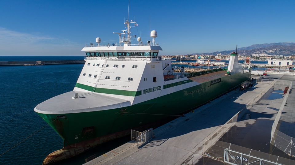 FERRYBALEAR: El Ro-Ro "Miramar Express" de FRS, en la grada de Gibraltar