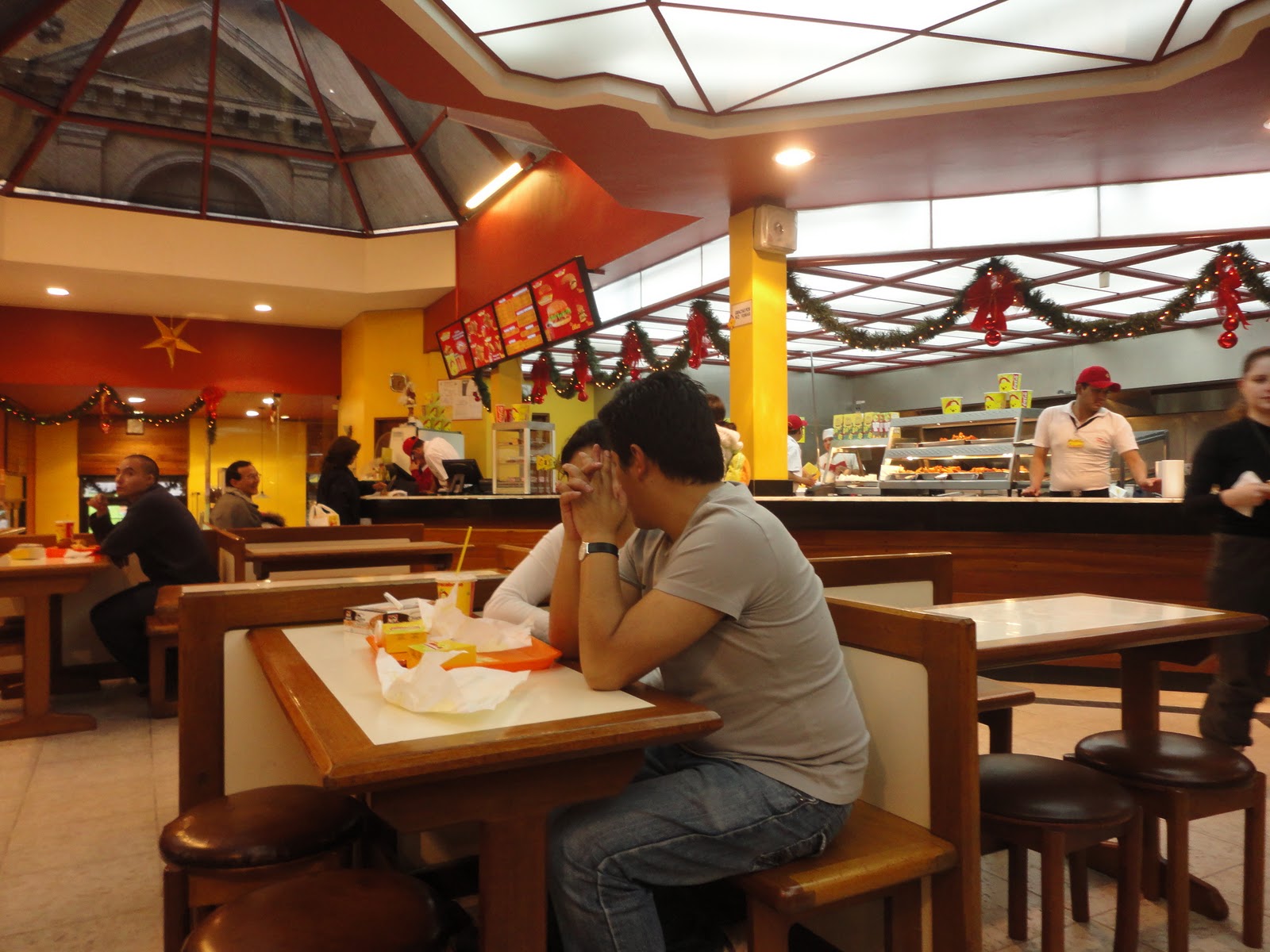 Vivendo a Experiência: Pollos Copacabana