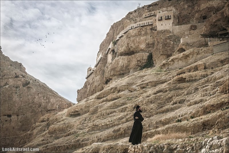 HOLY LAND ΑΓΙΟΙ ΤΟΠΟΙ 2: Τό μοναστήρι τῶν πειρασμῶν. Σαραντάριο Ὄρος ...