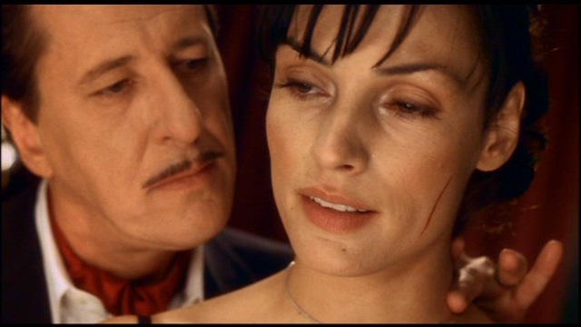 Shameless Pile of Stuff: Movie Review: House on Haunted Hill (1999)