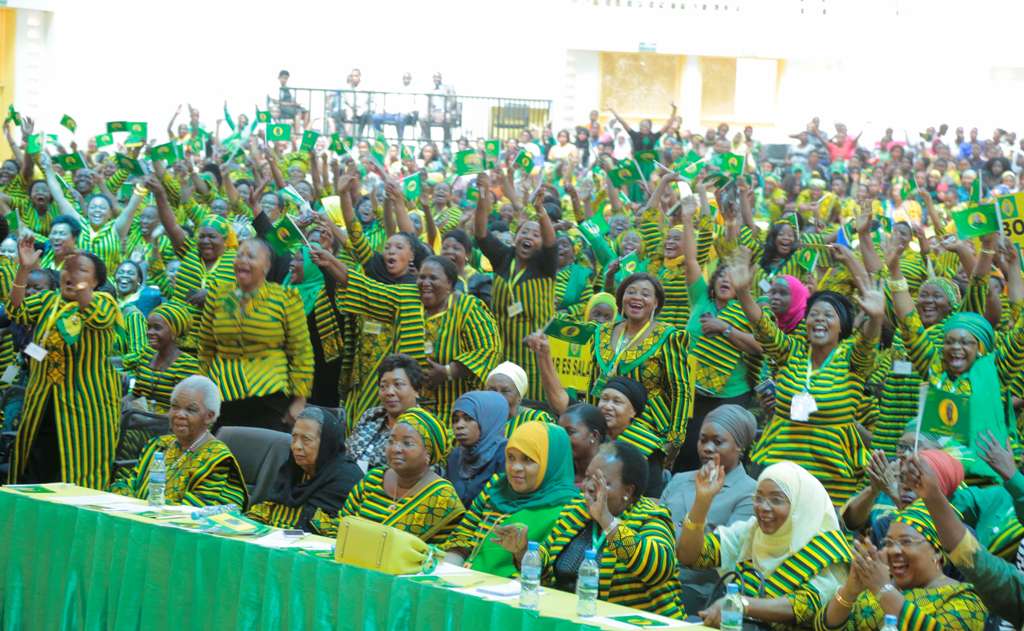 MWENYEKITI WA CCM RAIS DKT. MAGUFULI AFUNGUA MKUTANO WA TISA WA UMOJA ...