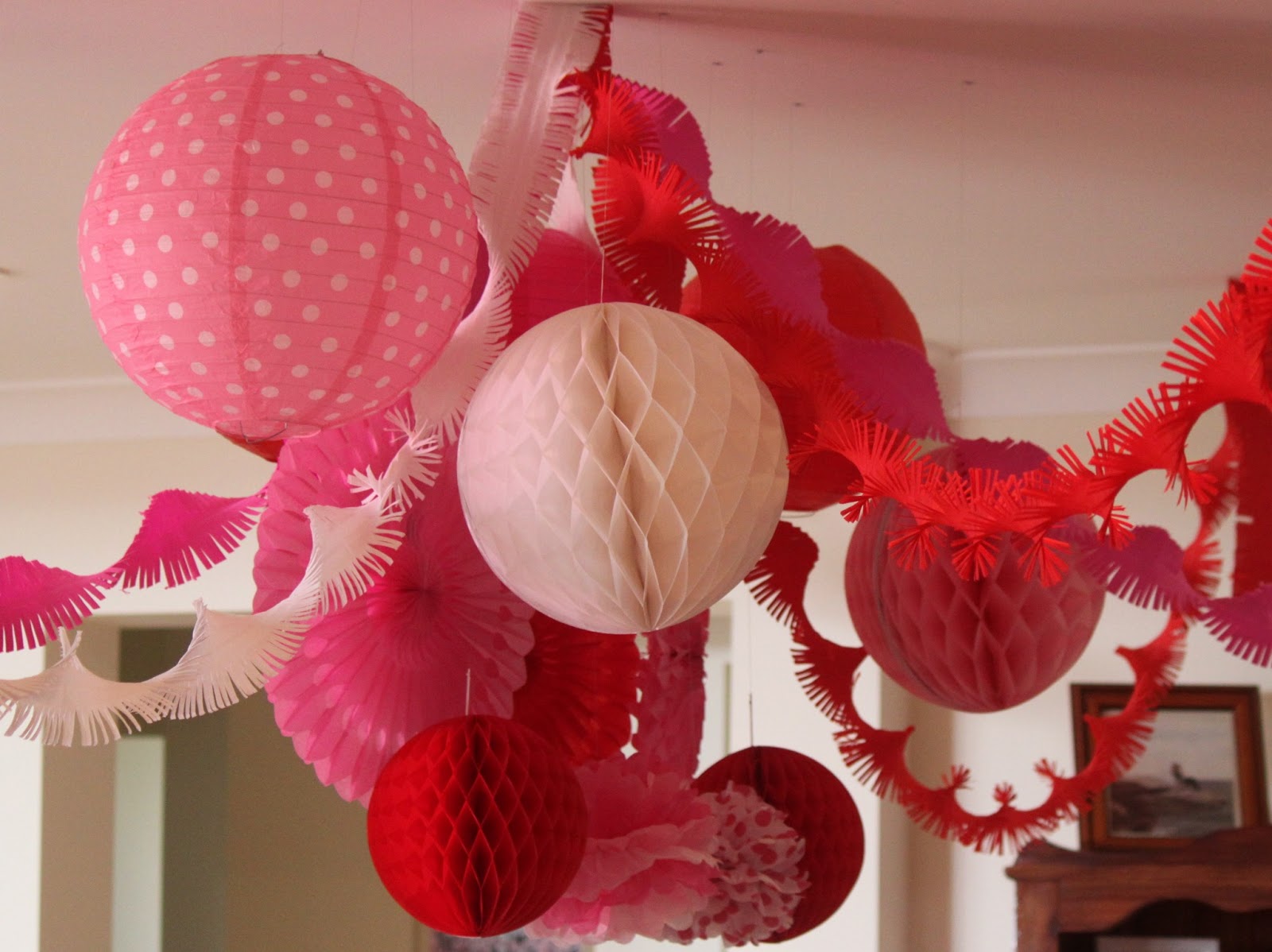 One Mummy's Musings: Isabella's Hello Kitty 7th Birthday Party