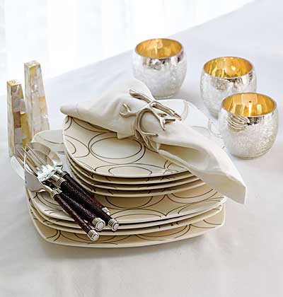 New Home Interior Design: 5 Beach-Inspired Holiday Table Settings