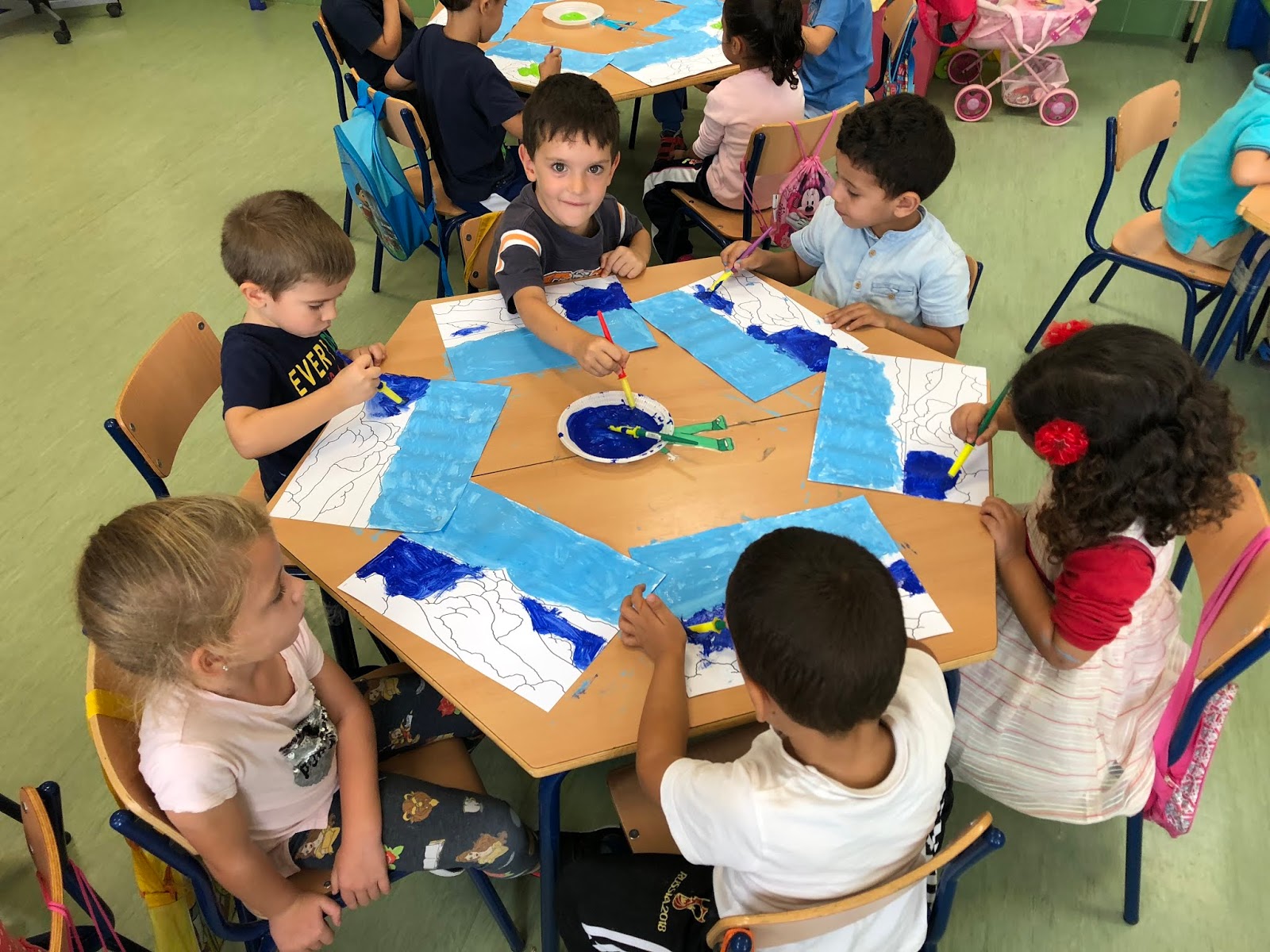 Creciendo juntos en el Delibes: Pintamos con témpera