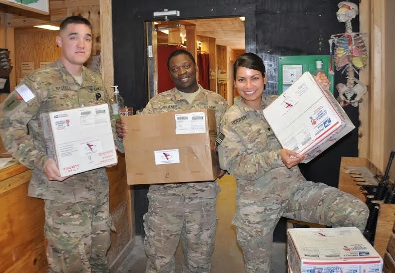Care Packages for Soldiers: Fort Riley Soldiers Receive Care Packages ...