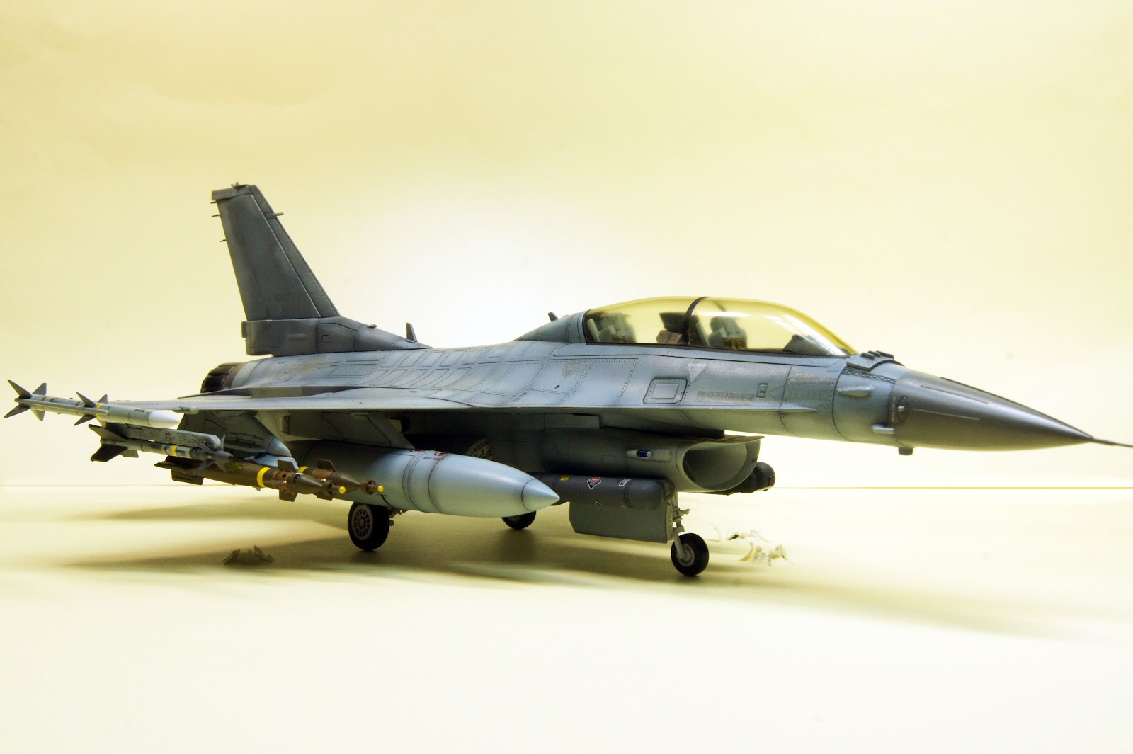Fine Scale Aviation: KF-16D Block ROKAF 1/48 Academy