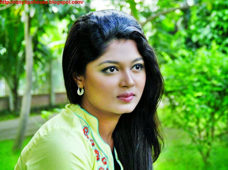 All Actress Biography And Photo Gallery : Moushumi Hamid Bangladeshi ...
