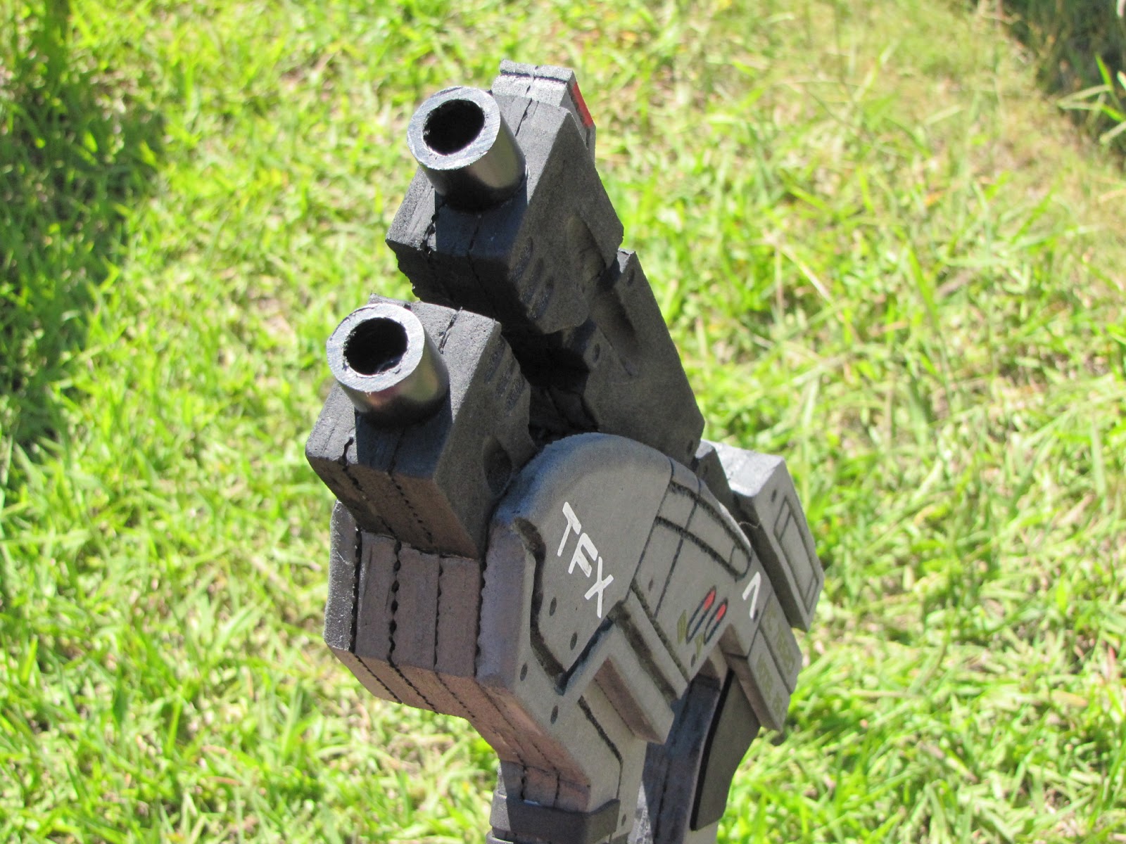 N7 Mass Effect Armor Build: Guns: M77 Paladin & M3 Predator