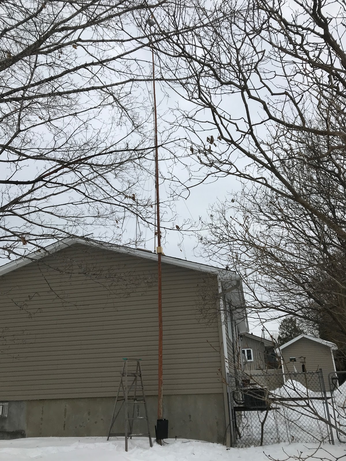 VE2GYA: 160M vertical antenna project