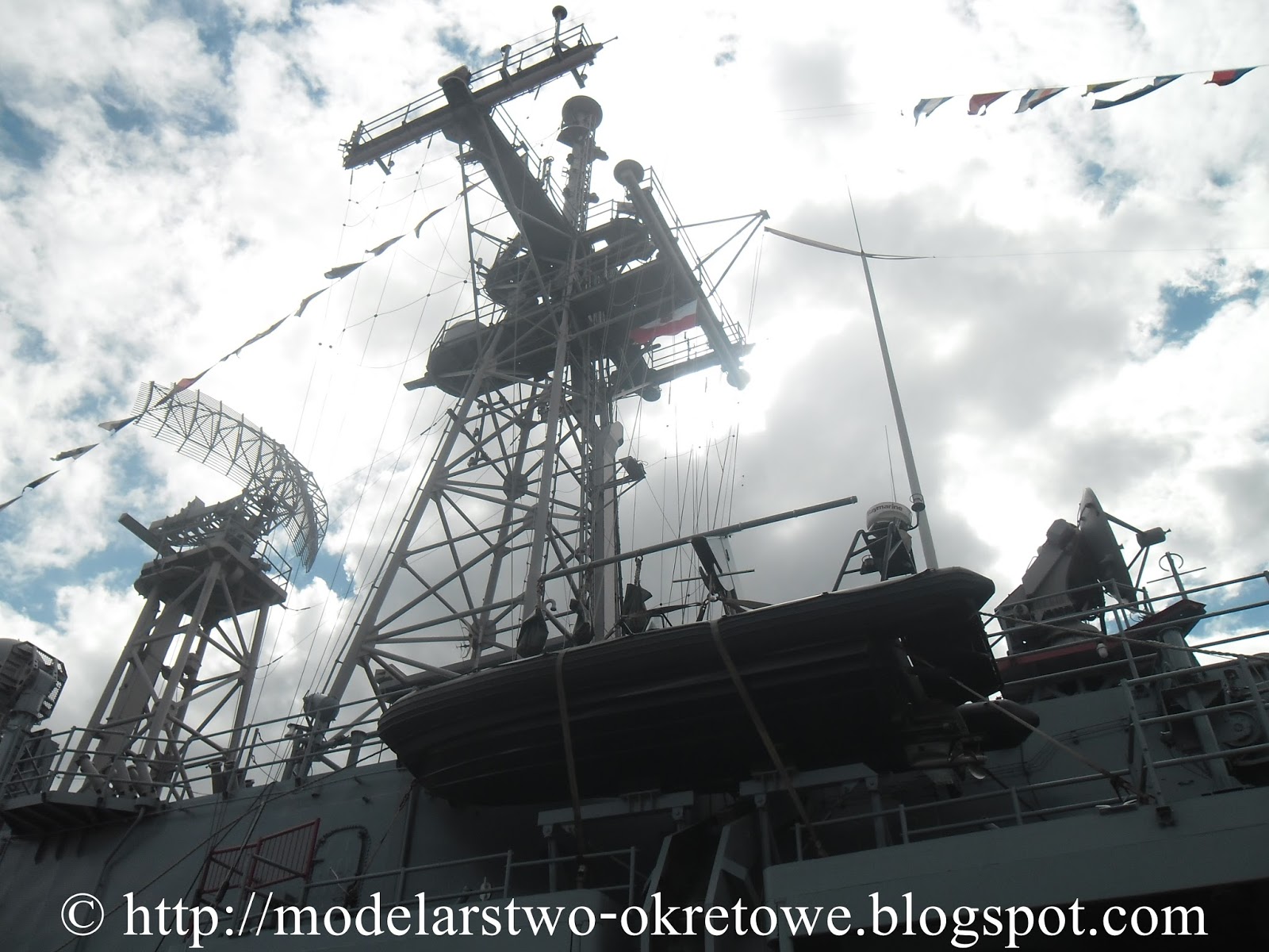 Modelarstwo okrętowe: Święto Wojska Polskiego - Wodowanie monety ORP ...