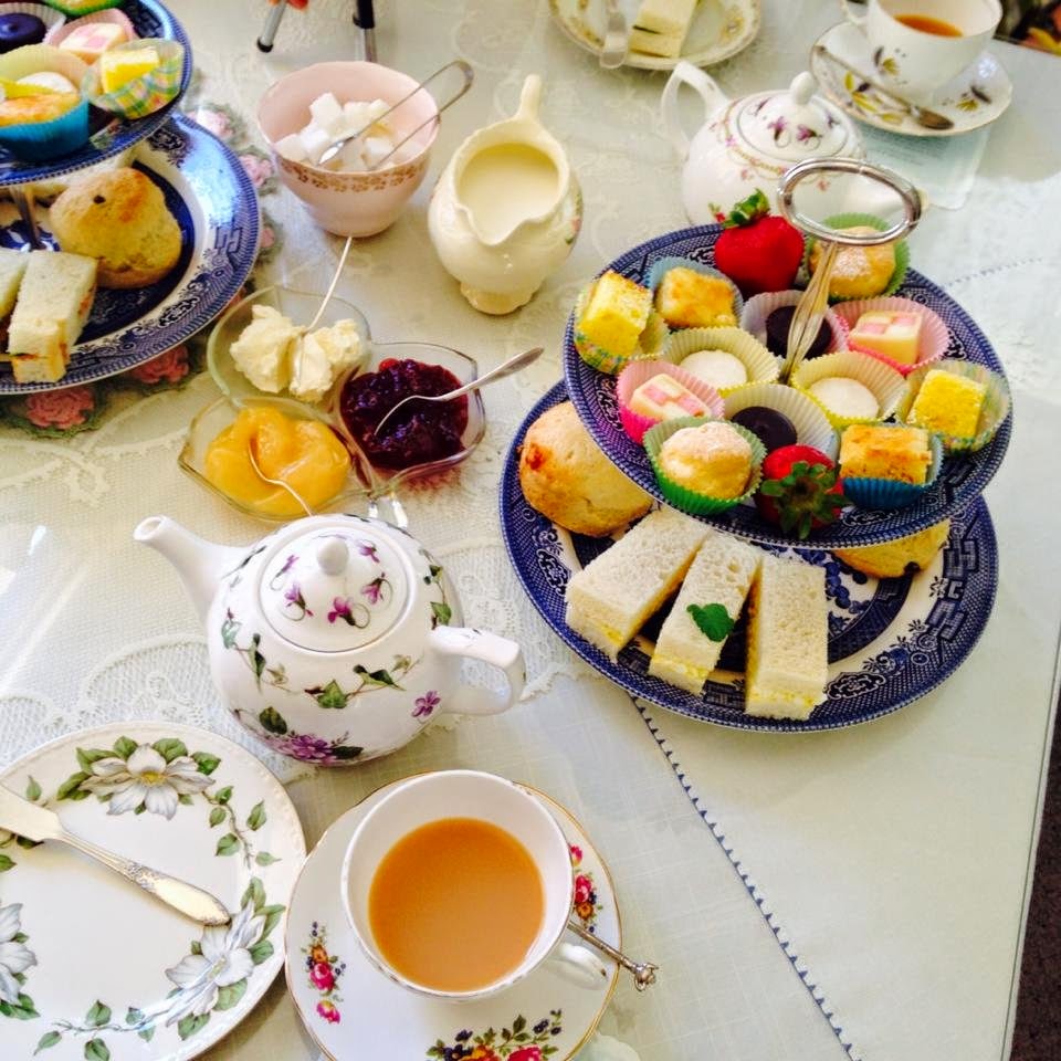 Tea Travellers Societea: THE TEA TROLLEY