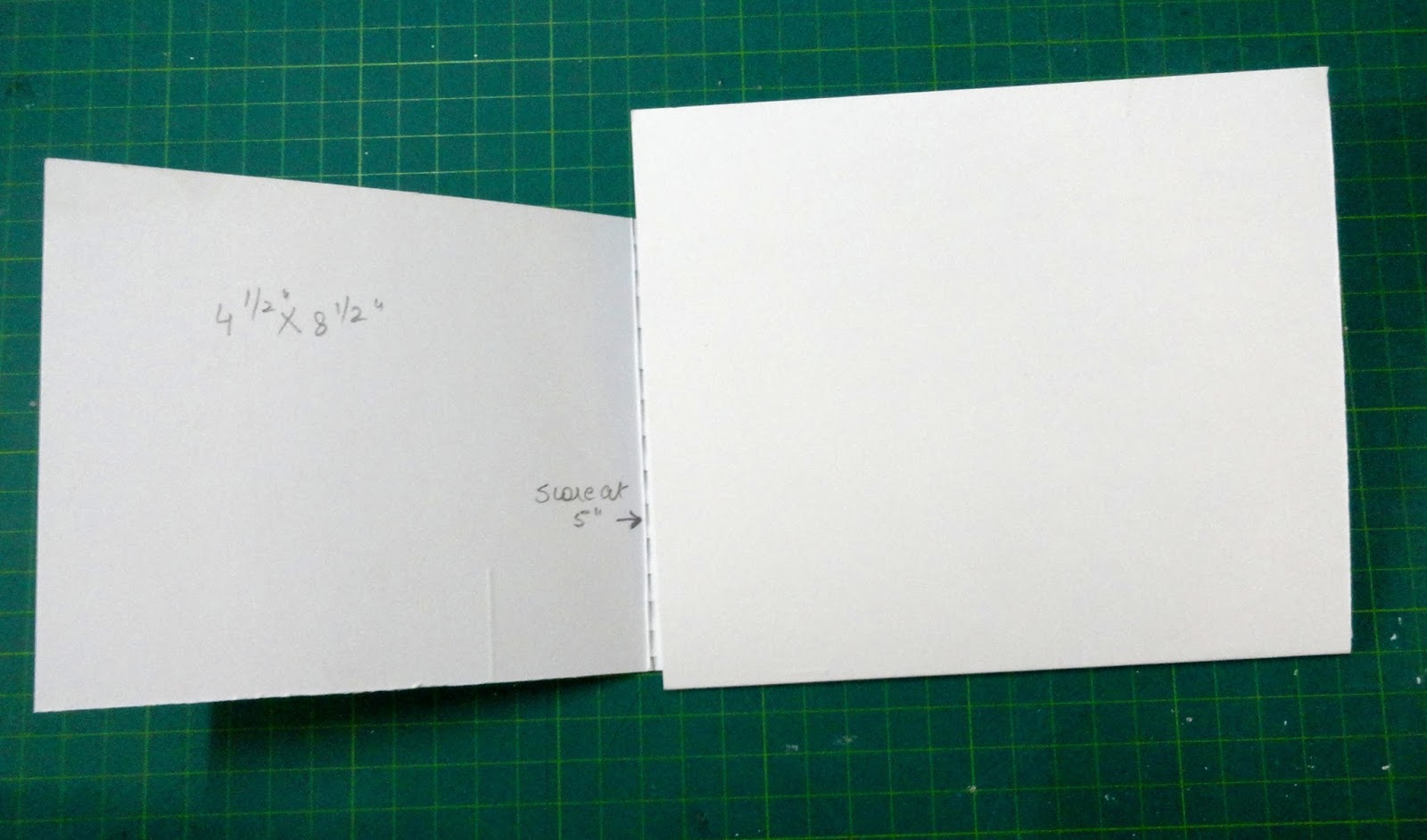 Lulupu - The Craft Lounge: Make a Mini: Z flap album tutorial