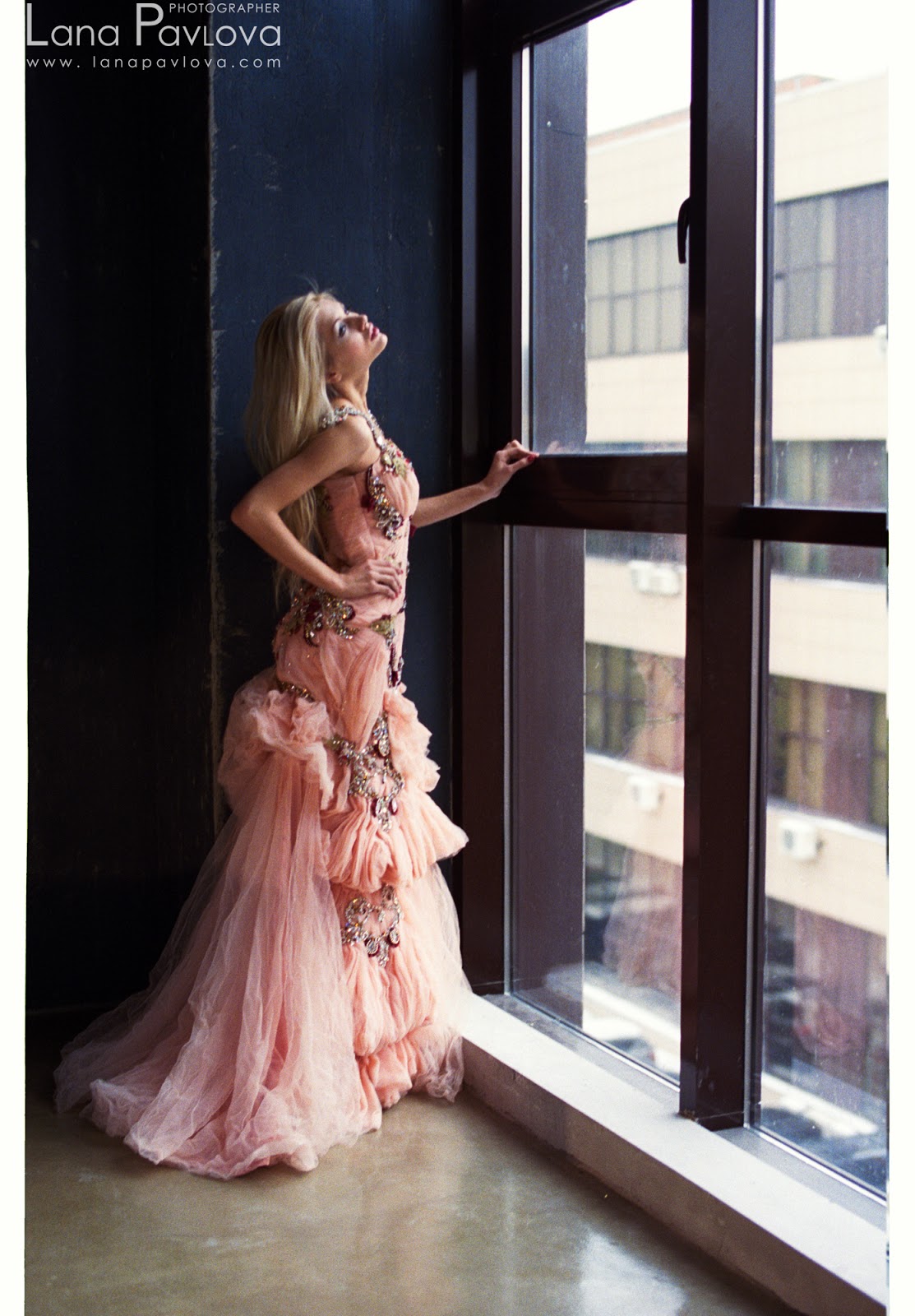 Lana Pavlova: Soft silk: Lena V.