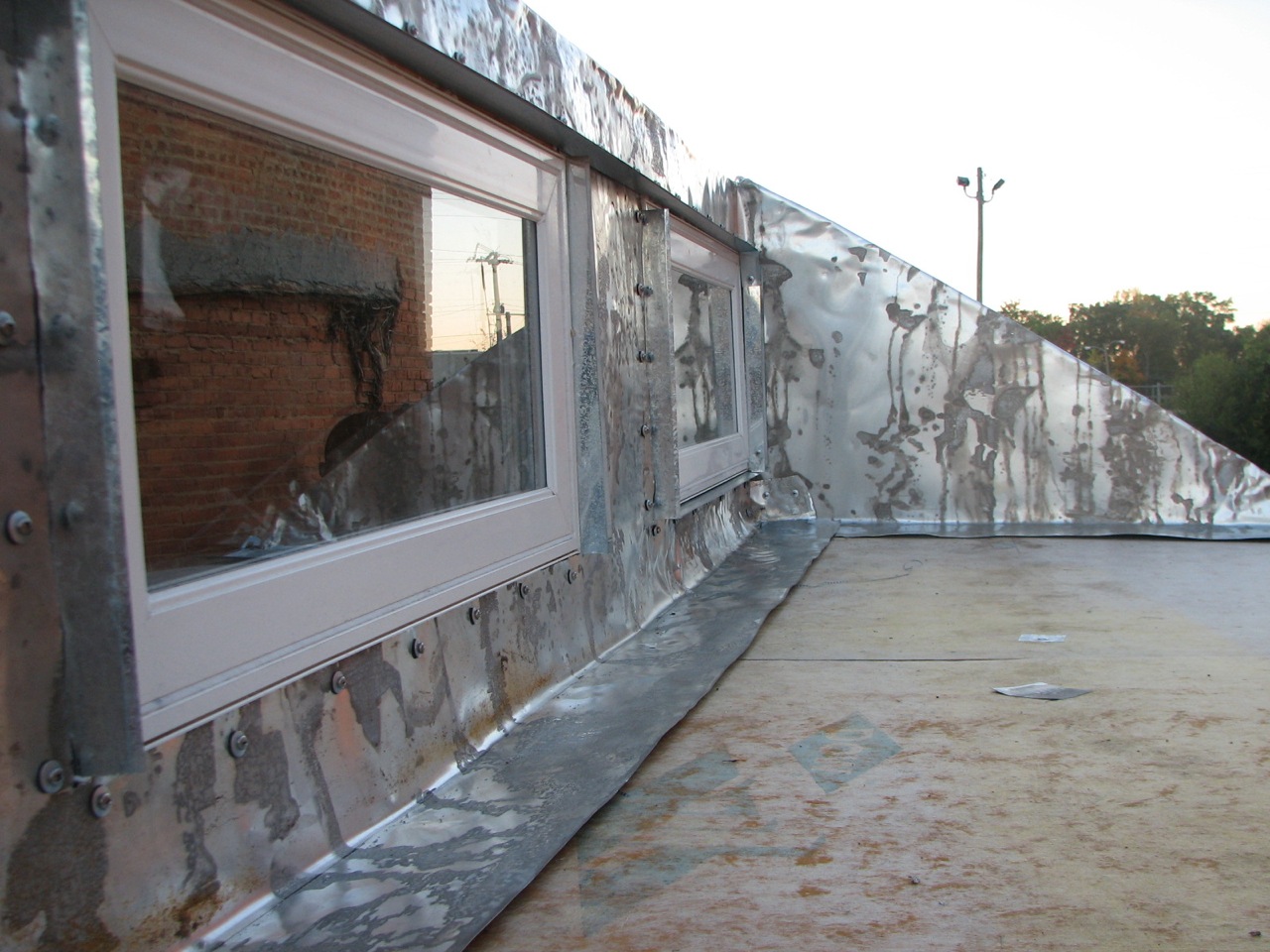 Building a Home-made Solar Powered Travel Trailer From the ground up ...