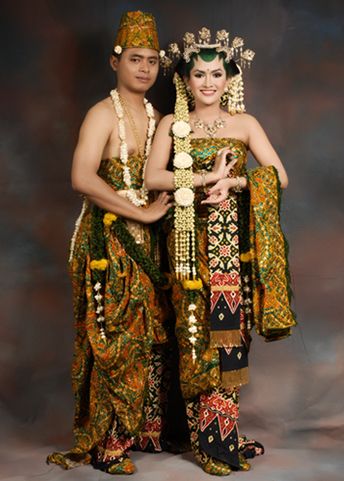 fashion wedding: BAJU PERKAHWINAN TRADISIONAL JAWA