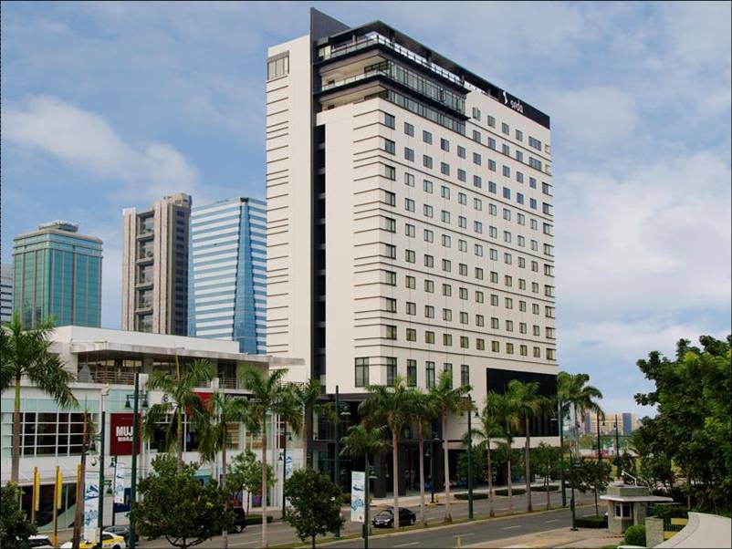 Stay, Stray, Play and Feast: Seda Hotel BGC; Spacious Rooms, Tiny Lobby