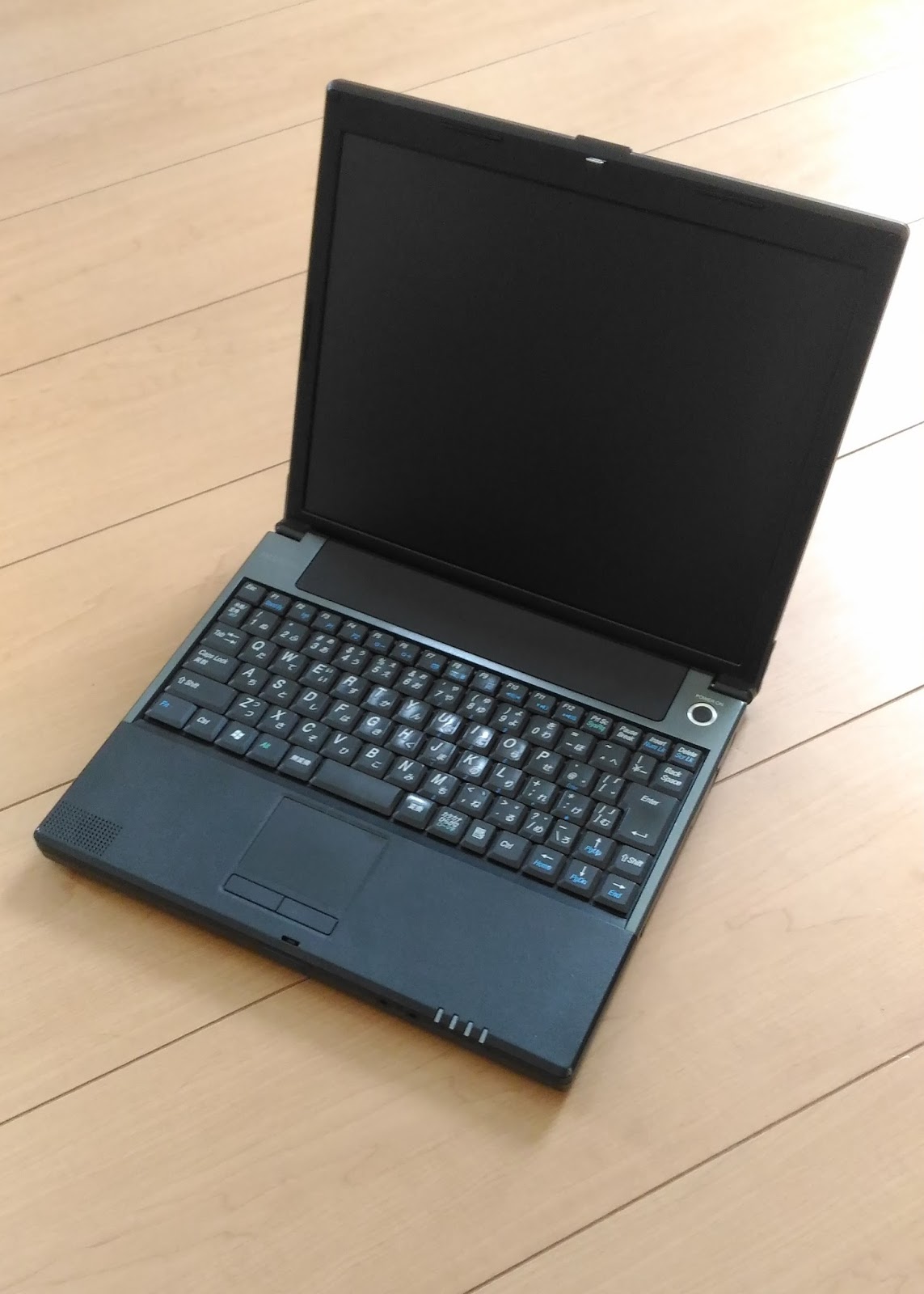 techlog.kishiro.com: HITACHI FLORA Se210(RK2)